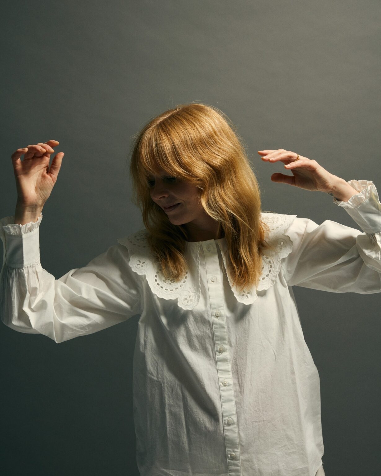 Lucy Rose（ルーシー・ローズ）が最新アルバム『This Ain't The Way You Go Out』を4月19日にリリース ...
