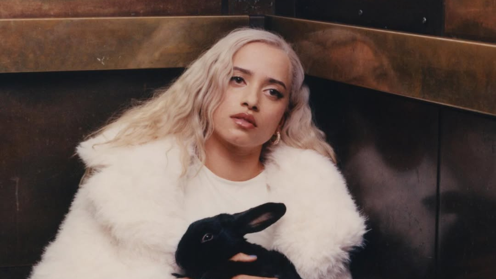 Léa Sen（レア・セン）『LEVELS』をリリース！フランス出身の23歳が放つ話題のデビューアルバム | 3 is a Magic Number